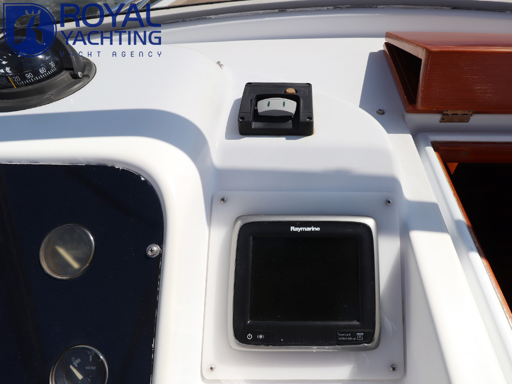 Apreamare 8m 2000 Details - Used Boats For Sale in Dubai, UAE | Boat ...
