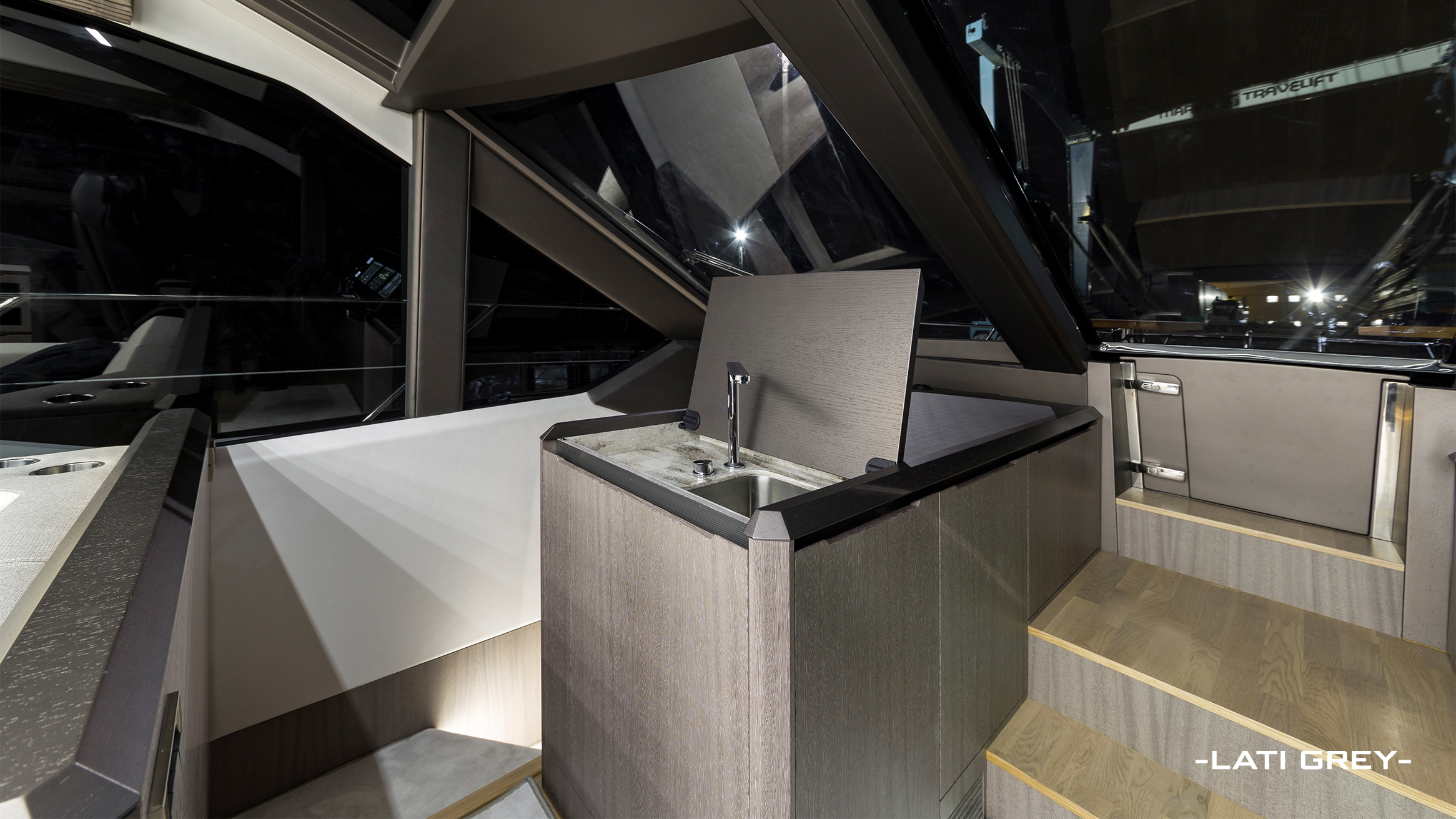Galeon 640 Fly